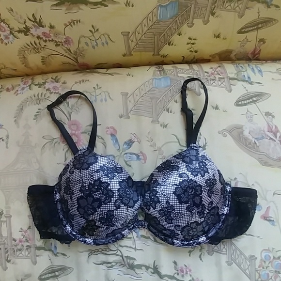 Ambrielle | Intimates & Sleepwear | Ambrielle Pushup Bra | Poshmark